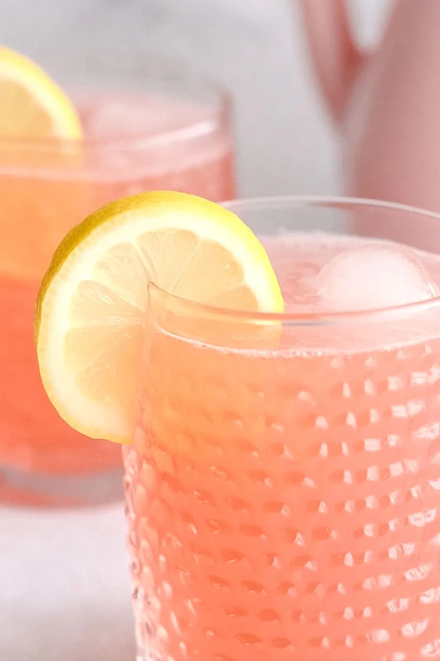 Sweet and Tangy Rhubarb Lemonade