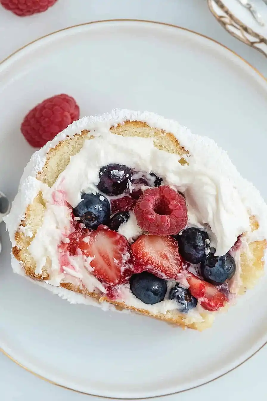 Light Angel Food Cake Roll With Berries