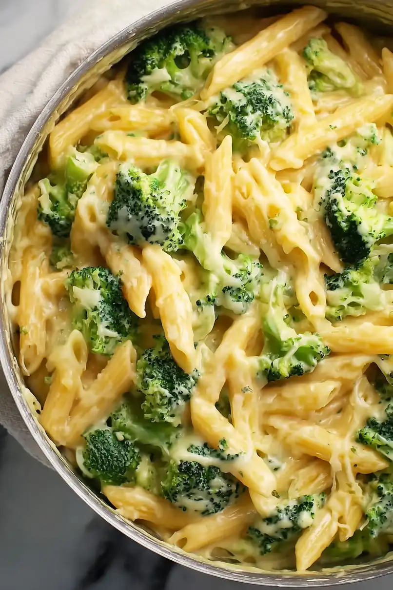 Homemade Cheesy Broccoli Pasta